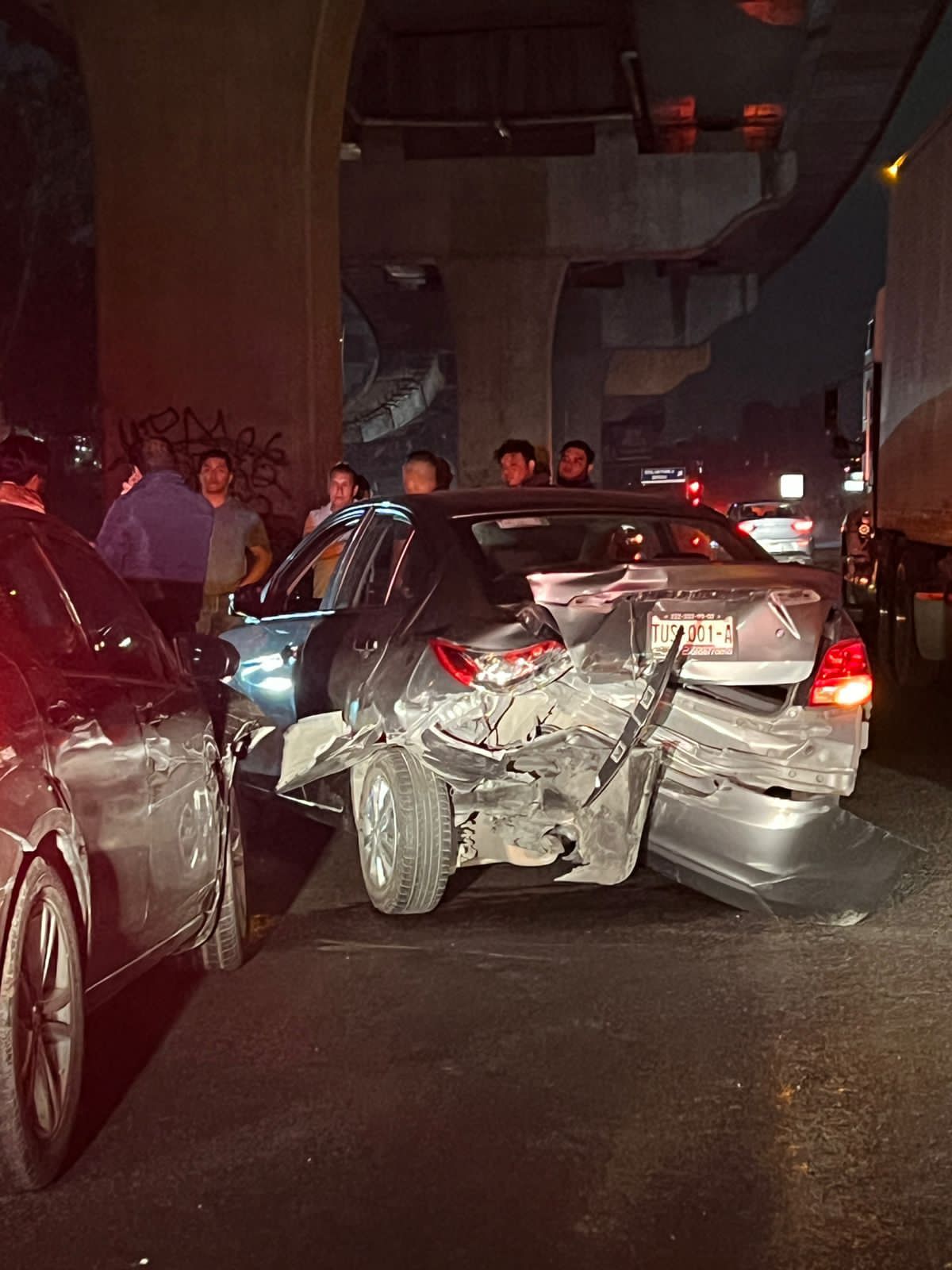 ¡Imprudencia la volante! Hombre ebrio chocó en la México-Puebla y reunió amigos para evadir su ...